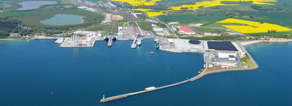 LA AKADEMIK CHERSKI RAGGIUNGE IL PORTO TEDESCO DOVE SI TROVANO I TUBI ...